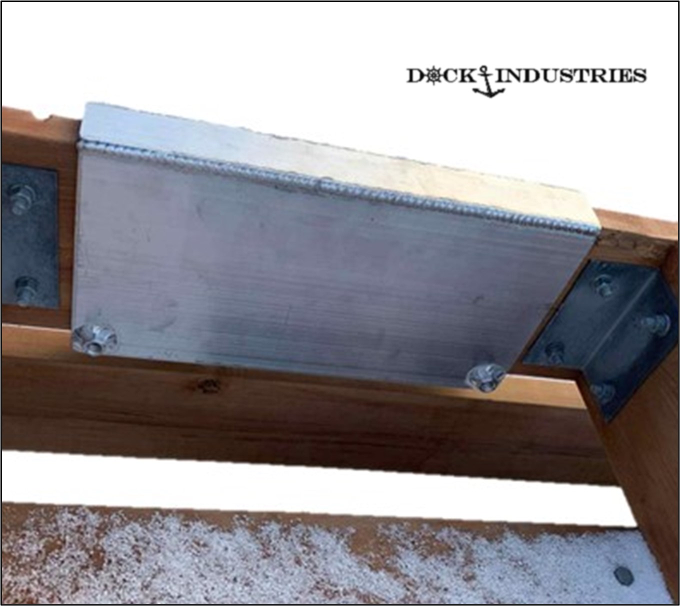 Aluminium outboard motor mounts - Dock Industries